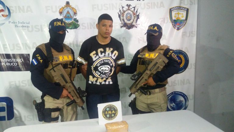 Capturan A Supuesto Integrante De La Pandilla 18 En Sps Hch Tv