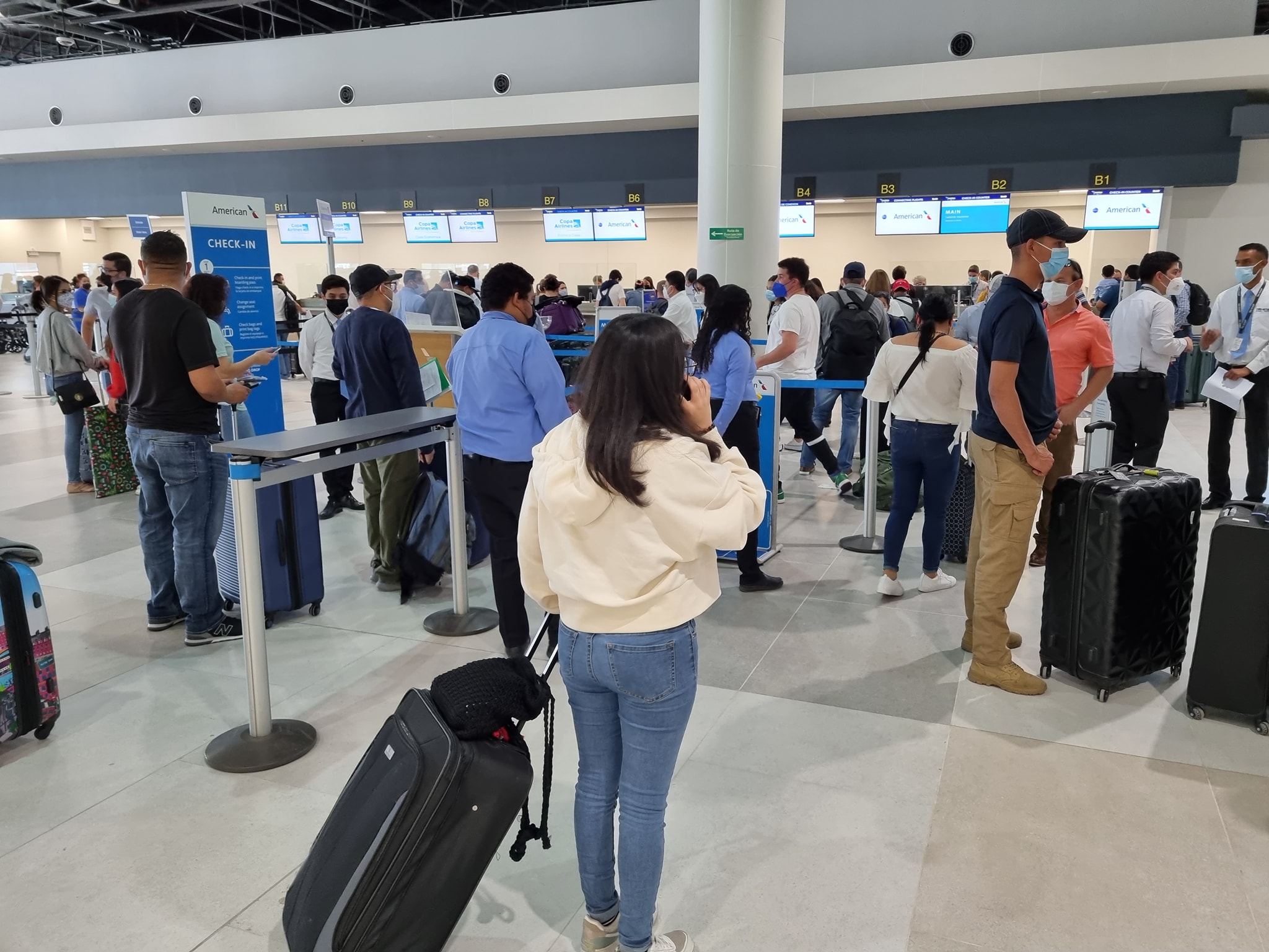 Continúa afluencia de pasajeros en el aeropuerto de Palmerola - HCH.TV
