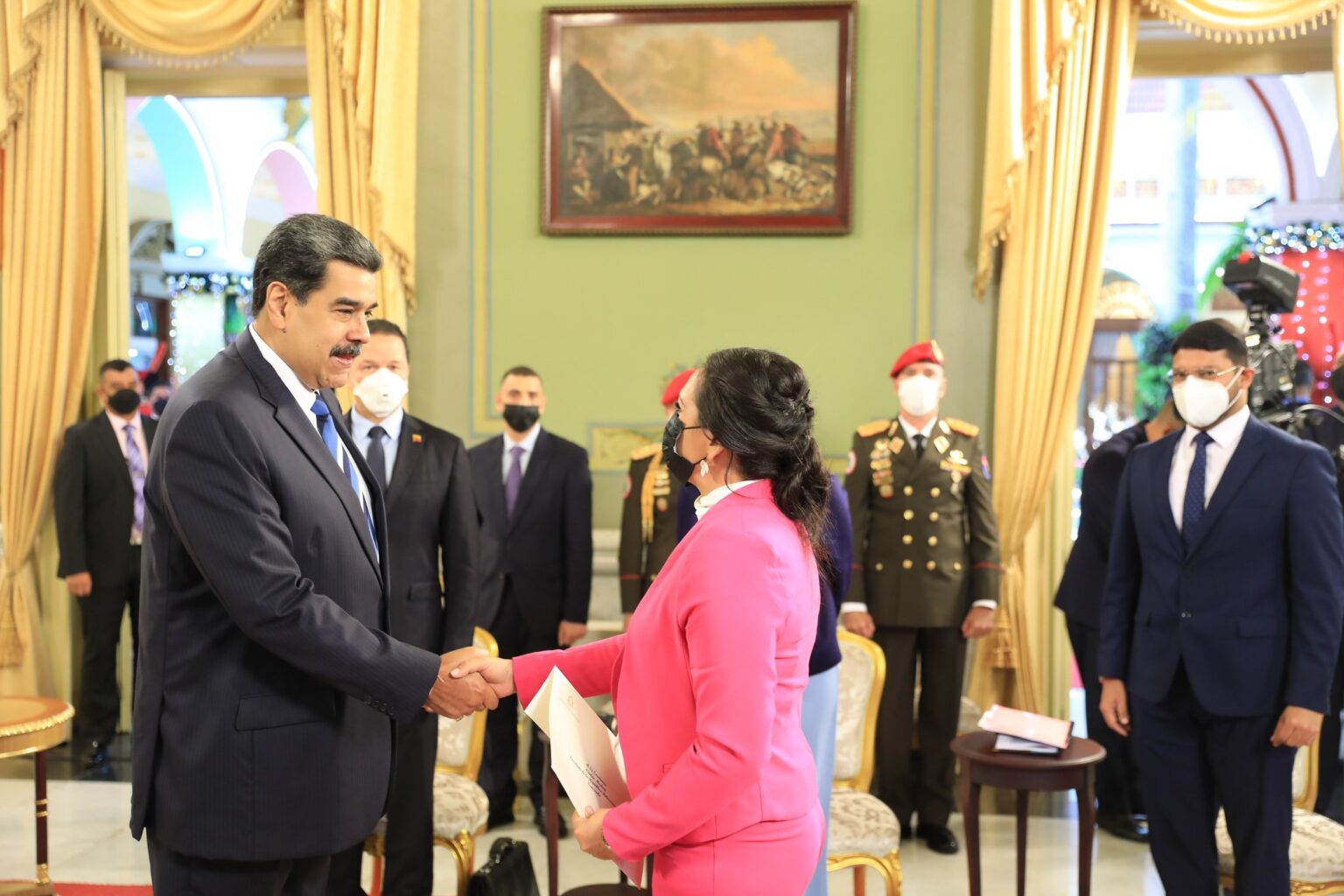 Honduras reconoce a Nicolás Maduro como presidente de Venezuela y desconoce a Juan Guaidó - HCH.TV