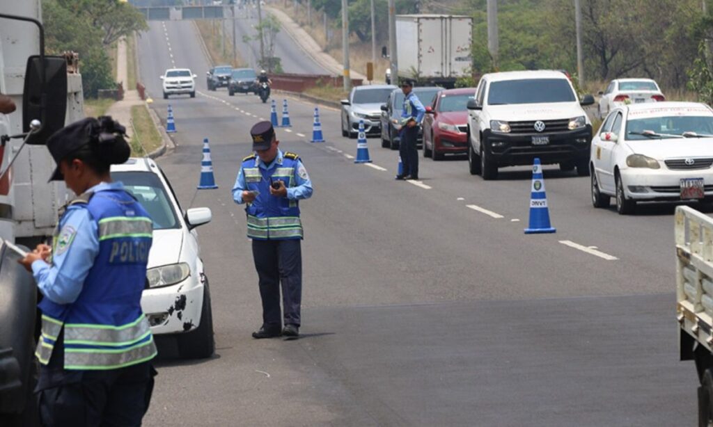 DNVT impulsaría seguro vehicular obligatorio en Honduras